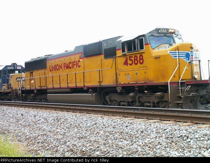 UP 4588 NB on the SB track